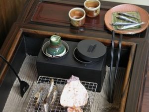 Japanese Fireplace "Irori" - Vol.1 - The Japanese Home - Archi Designer ...