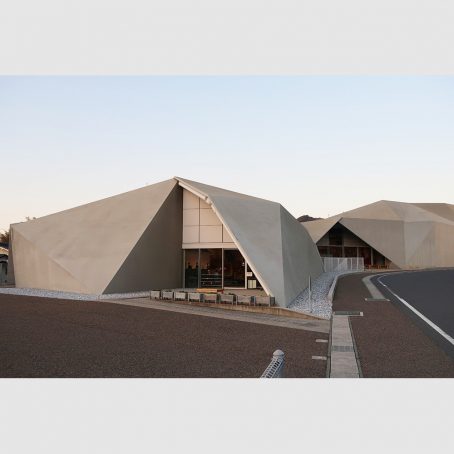Umeda Hospital - Virtual Tour of Japanese Architecture - Archi Designer ...