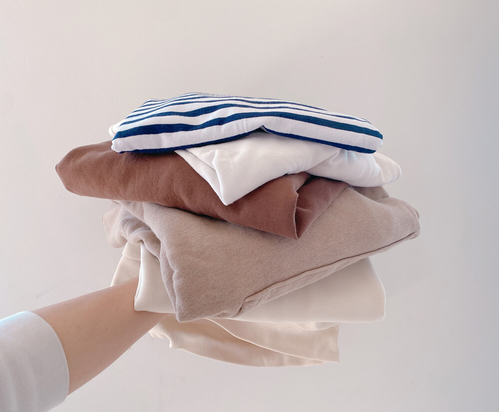 Minimalist Wardrobe, Saying Goodbye to Unneeded Clothes - The Japanese ...